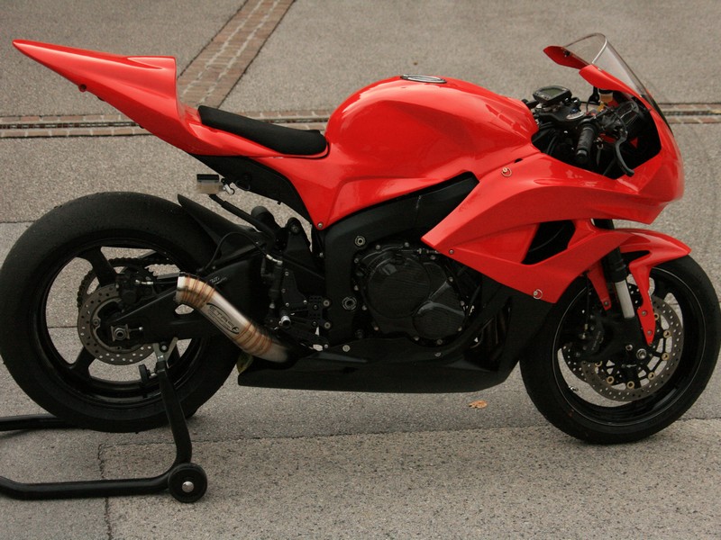 Motorbike Custom Built Exhausts - Honda - Etap Research&Design